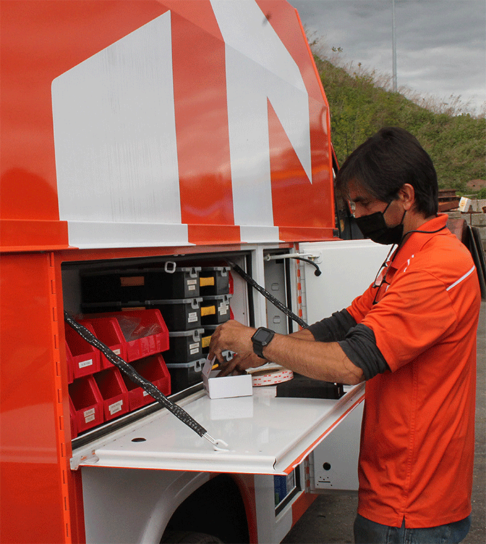 Why Proper GPS Tracker Installation Is Critical | Blog | Tenna